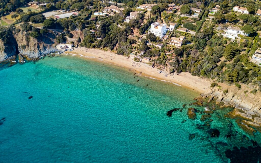 Plage de Gigaro - La Croix-Valmer Tourisme