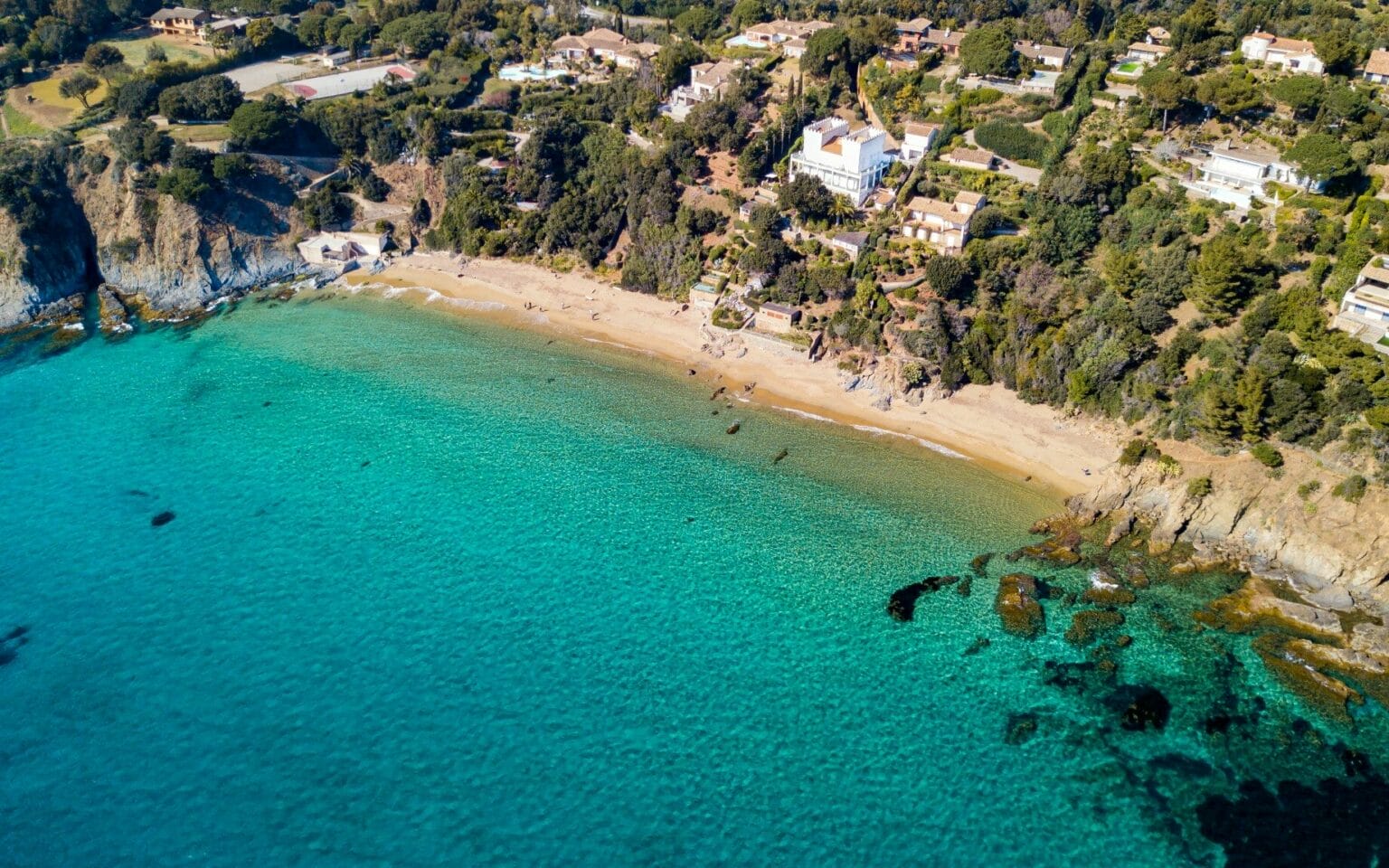 Plage de Gigaro - La Croix-Valmer Tourisme